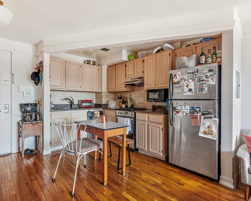 290-Square-Foot NYC Studio Apartment Tour Photos | Apartment Therapy